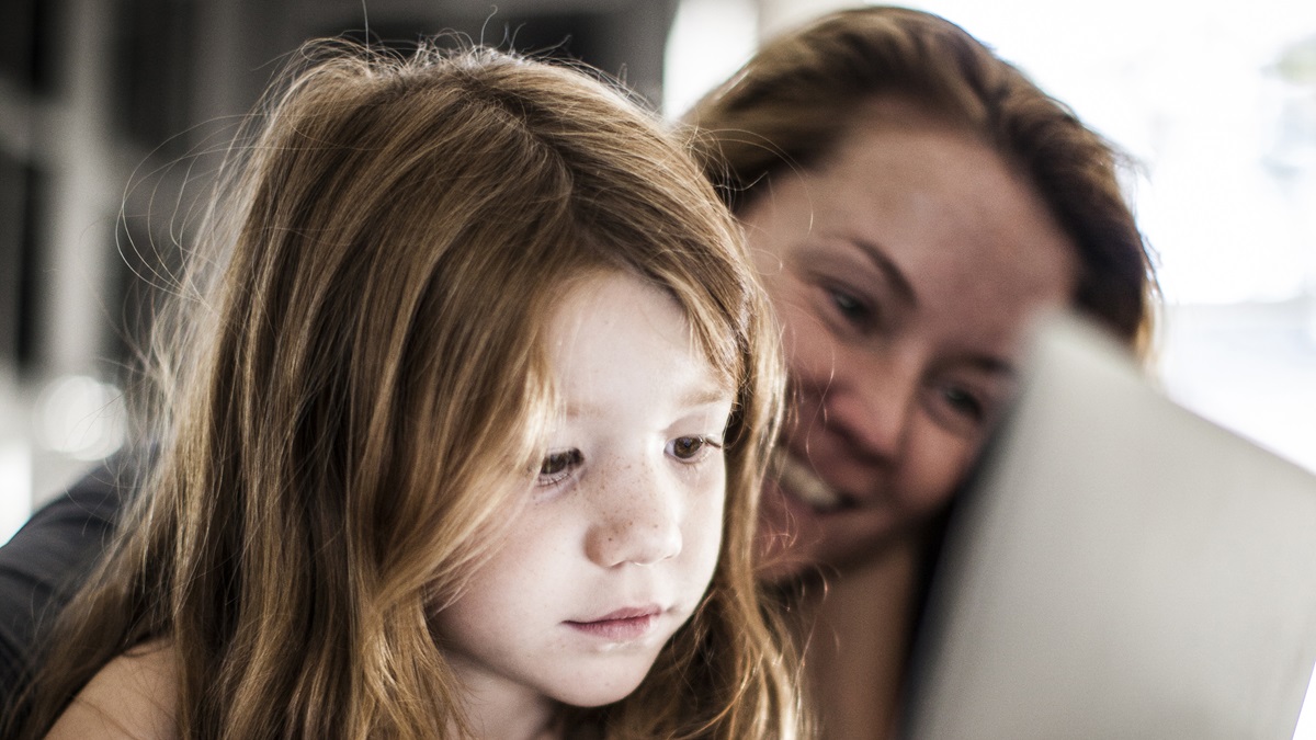 Erin Currier: Economic Mobility and the American Dream | The Pew ...