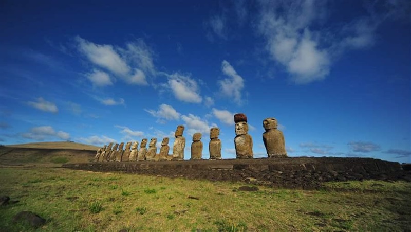 Easter Island’s Rapa Nui People Uphold Tradition as Guardians of The ...