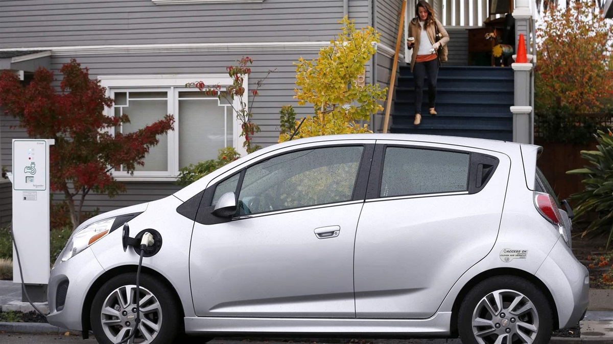 Media Mistrust Has Been Growing for Decades—Does It Matter? | The Pew ...