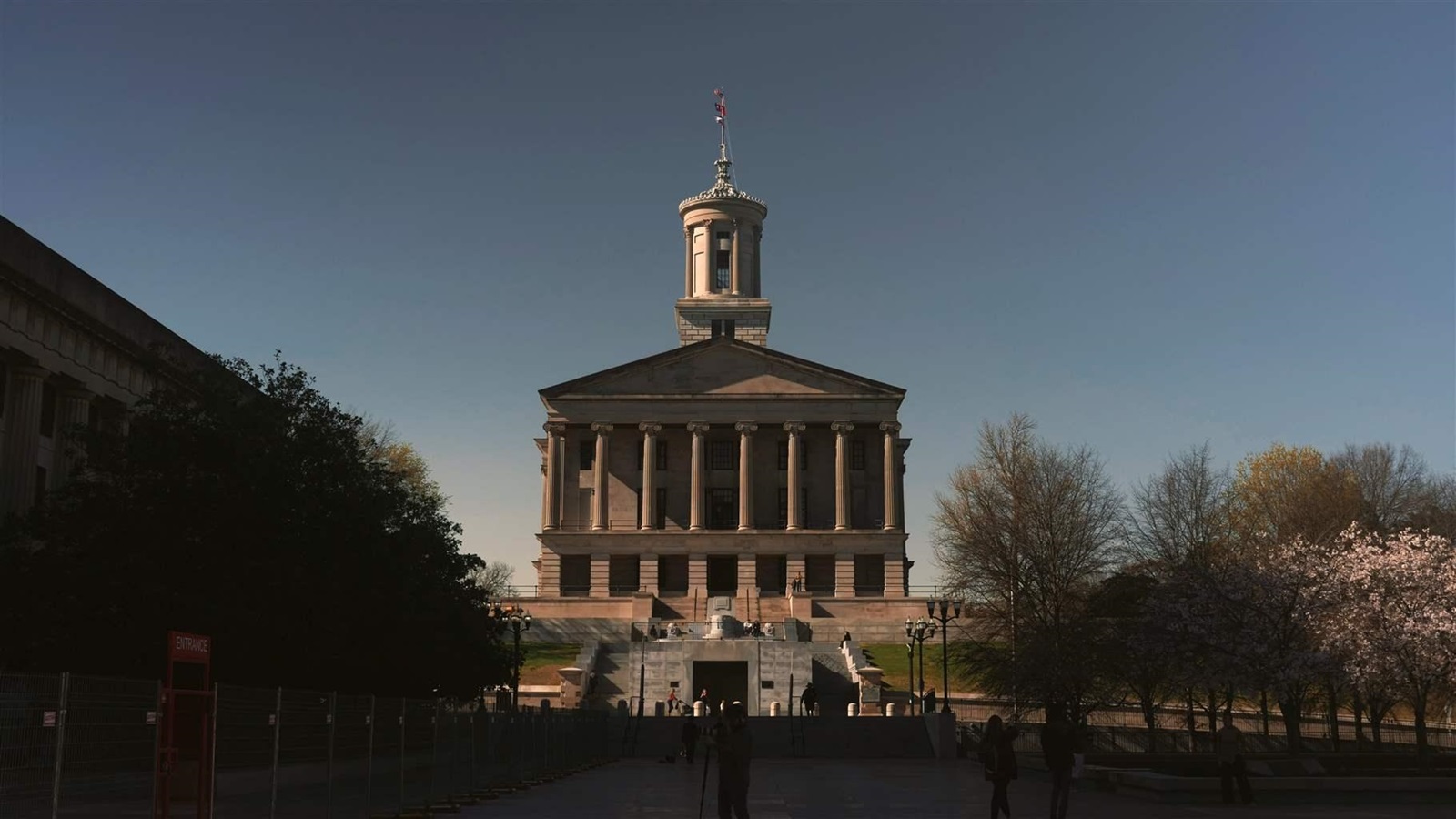 Governors Address Fiscal Challenges in 2025 State of the State Speeches | The Pew Charitable Trusts