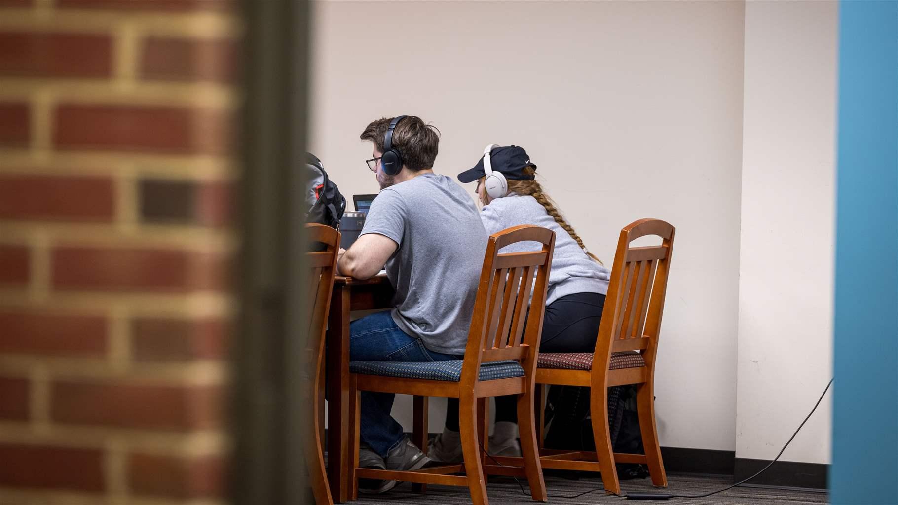 How Federal Policymakers Can Improve Student Loan Servicing | The Pew ...