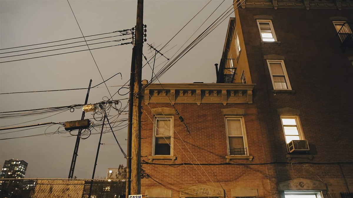 The Future of Energy Is a Distributed Grid | The Pew Charitable Trusts