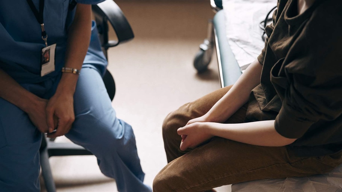 AI in Mental Healthcare Presents Both Opportunities and Challenges ...